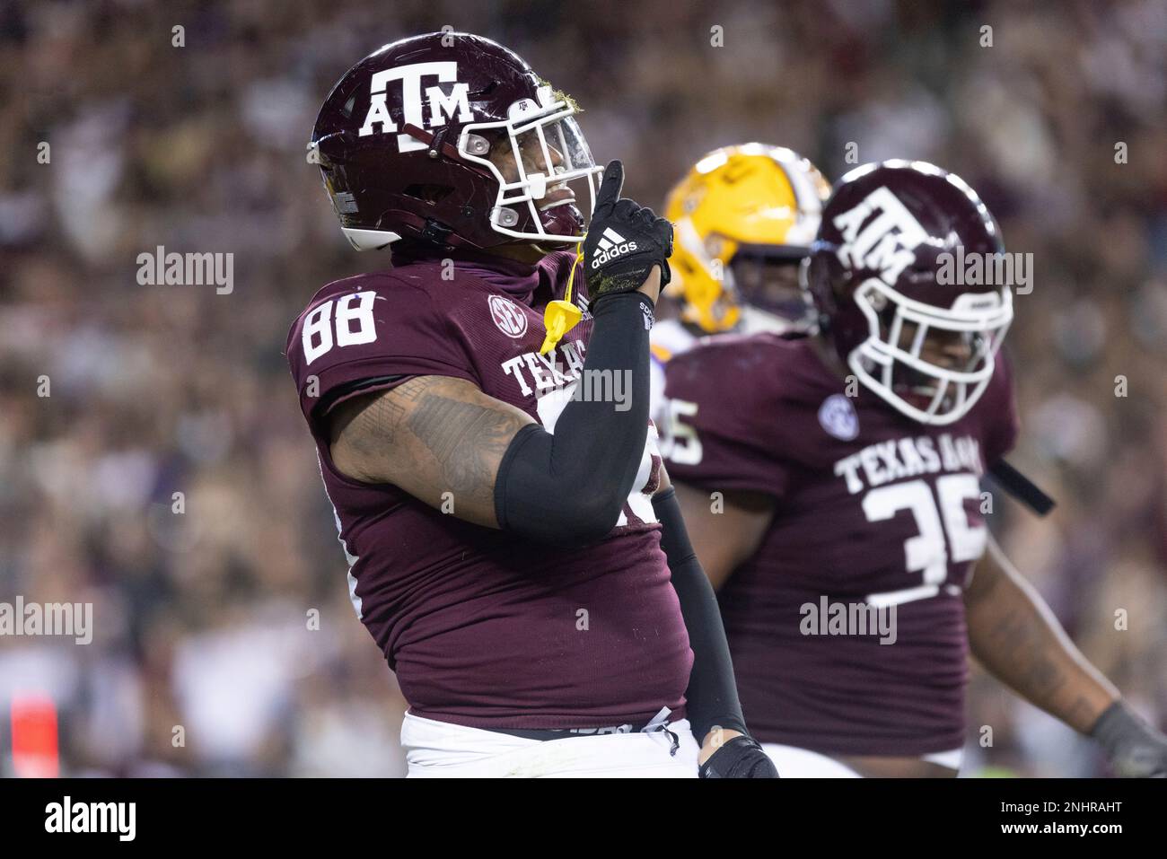 Texas A&M defensive lineman Walter Nolen (88) celebrates in the second ...