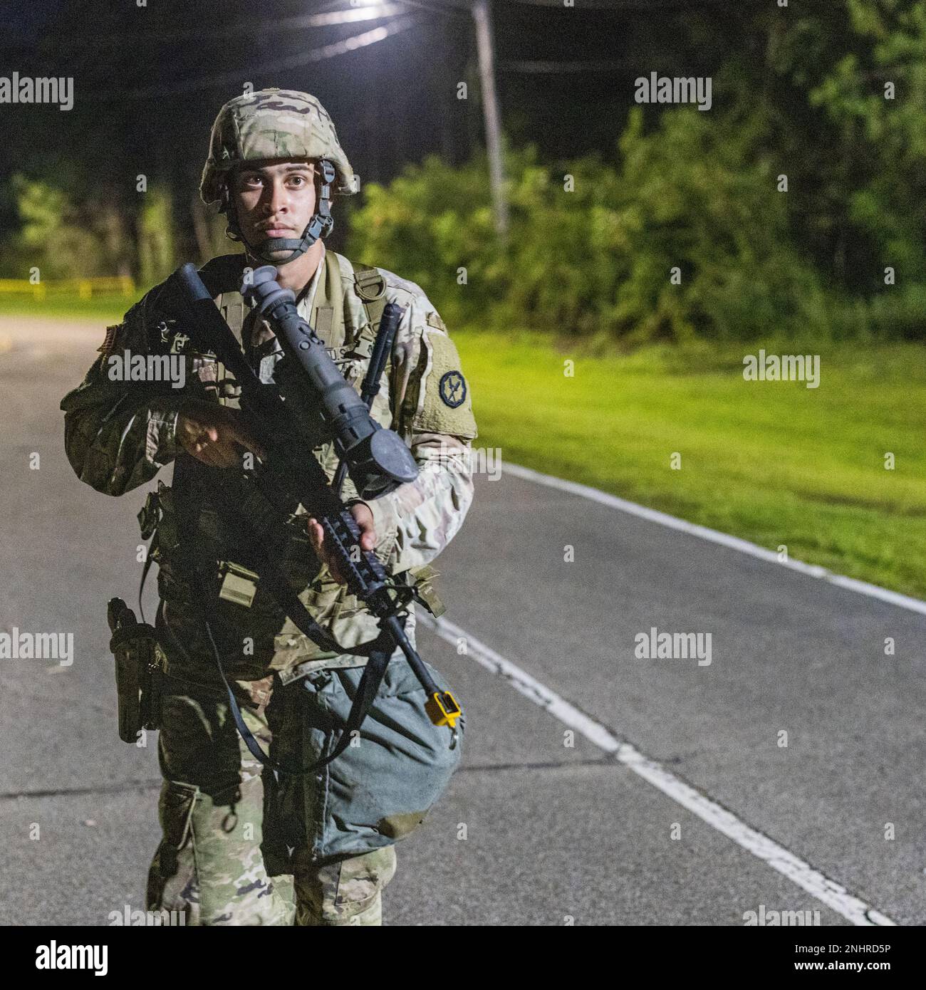 Soldiers with 290th Military Police Brigade conduct base security ...