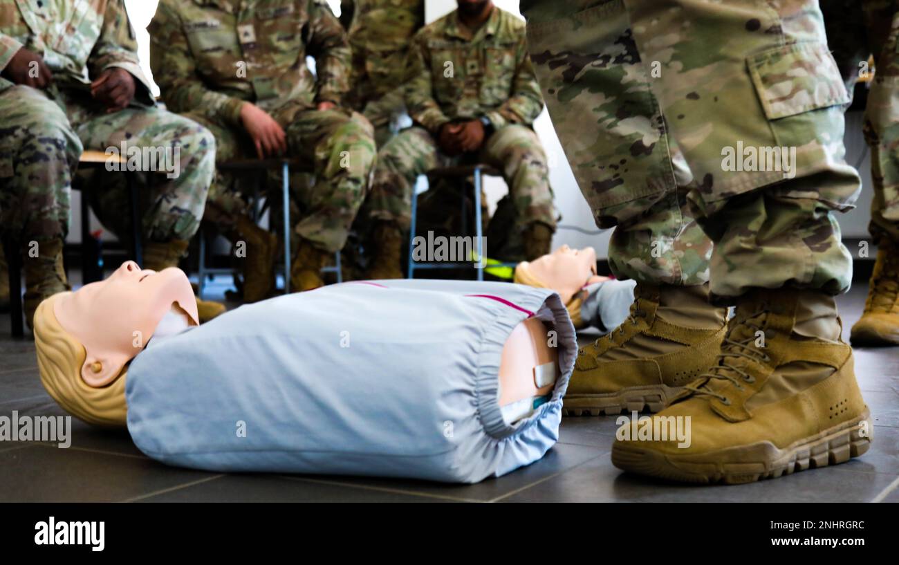 U.S. Army soldiers assigned to the 3rd Armored Brigade Combat Team, 1st ...