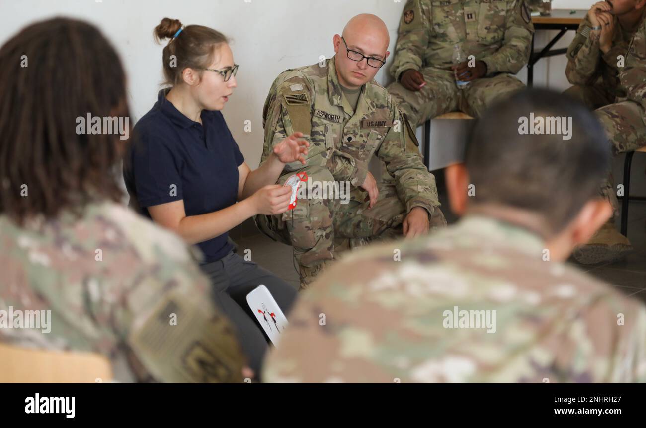 U.S. Army soldiers assigned to the 3rd Armored Brigade Combat Team, 1st ...