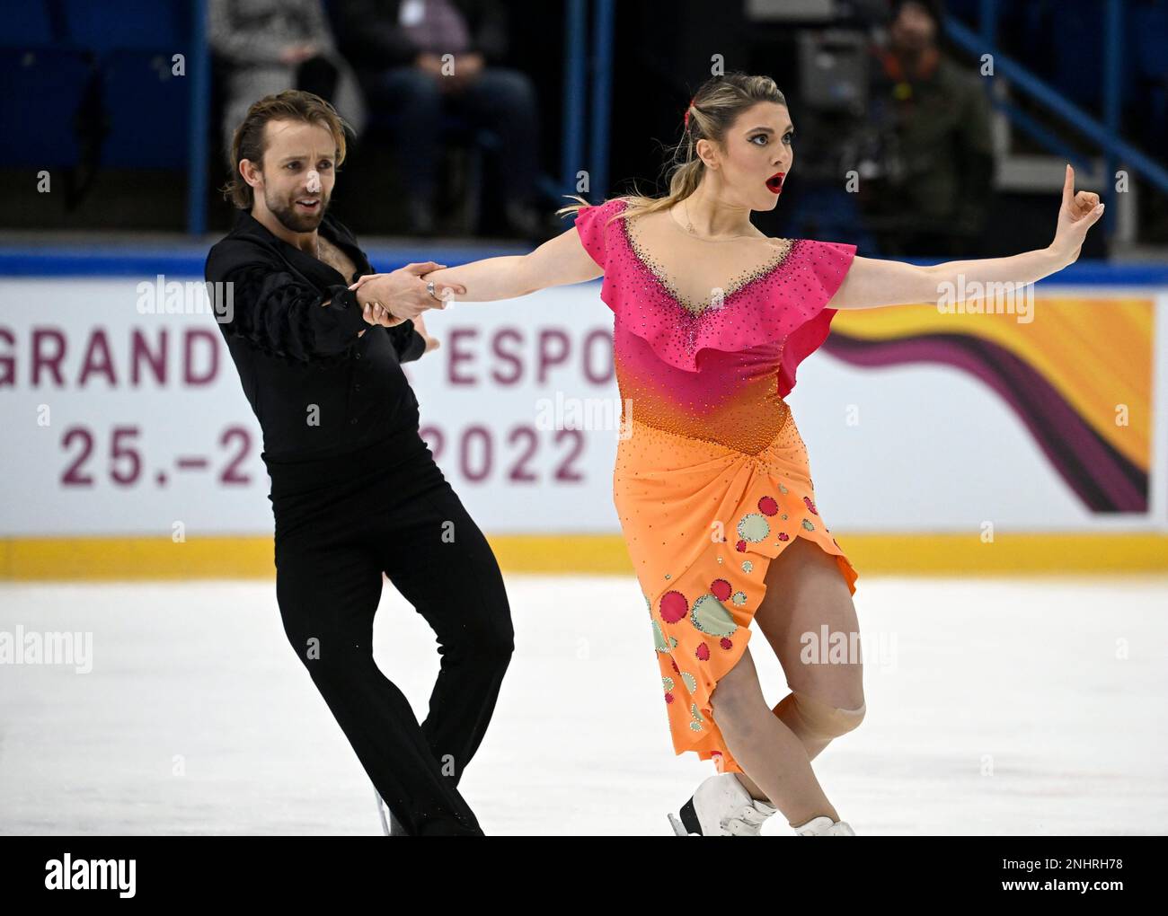 Kaitlin Hawayek and Jean-Luc Baker of the United States perform during ...