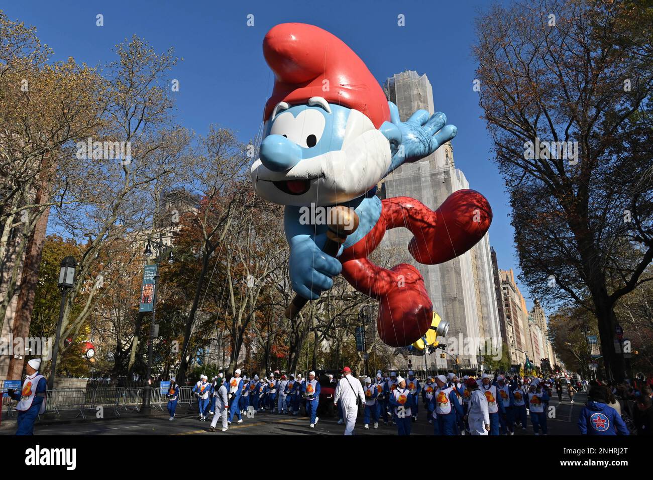 Photo by: NDZ/STAR MAX/IPx 2022 11/24/22 The Smurfs balloon at the 96th ...