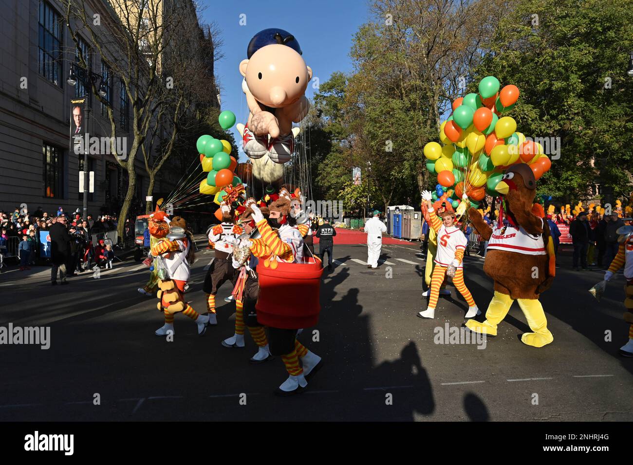Photo by: NDZ/STAR MAX/IPx 2022 11/24/22 Diary of a Wimpy Kid balloon ...