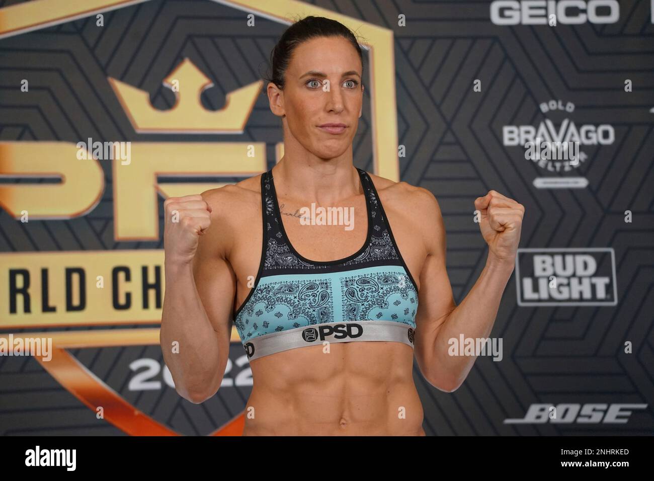 NEW YORK, NY - NOVEMBER 24: Julia Budd weighs in for their PFL ...