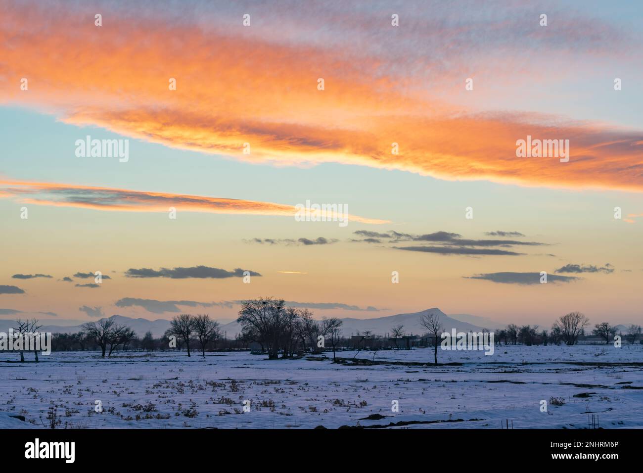 Cold wet cloudy day hi-res stock photography and images - Alamy