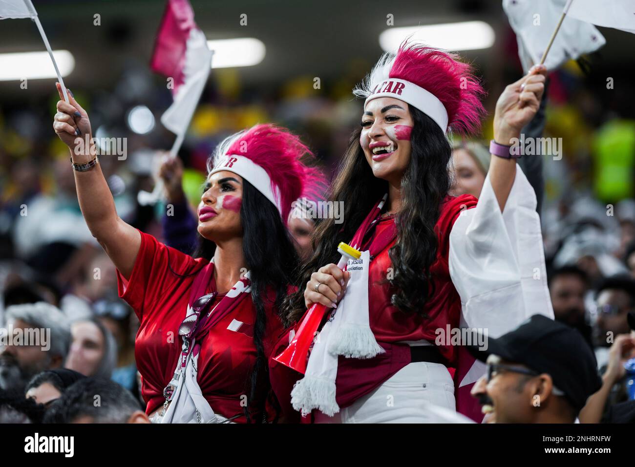 AL KHOR, QATAR - NOVEMBER 20: Qatar fans cheering during the opening ...