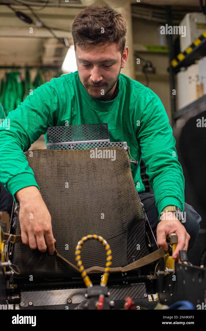 220802-N-JR318-1124 MEDITERRANEAN SEA (August 2, 2022) Aviation ...