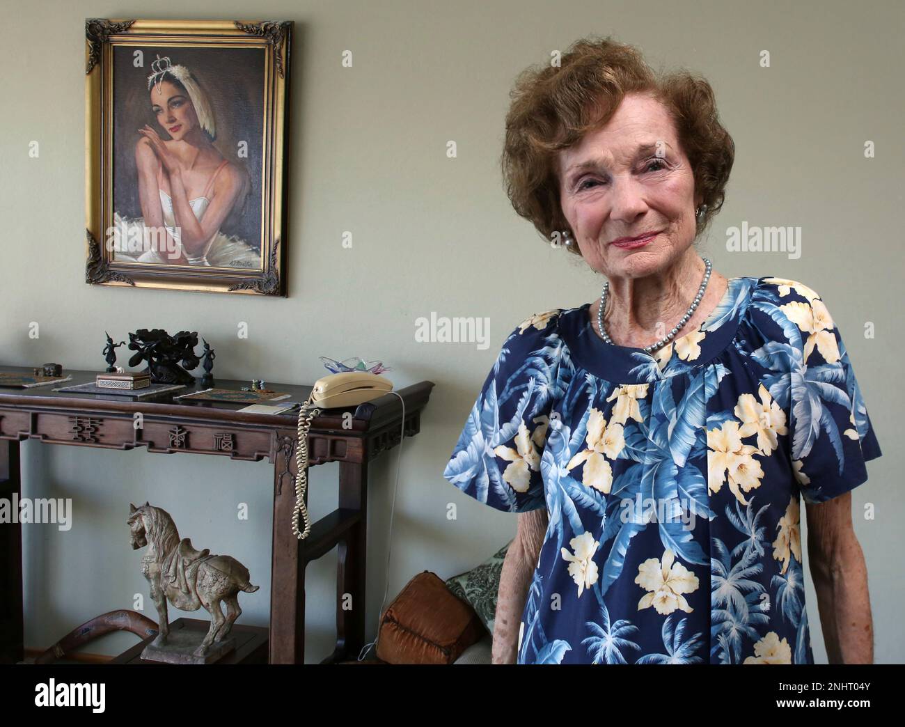 San Francisco ballerina and famed dance teacher Jocelyn Vollmar will ...