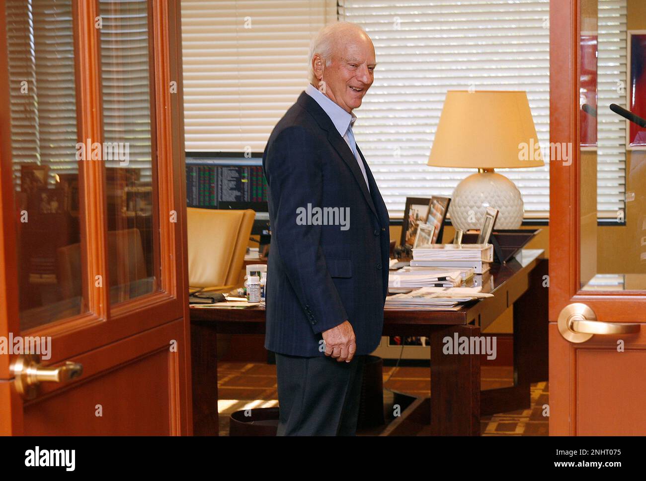 Kkr Private Equity Logo