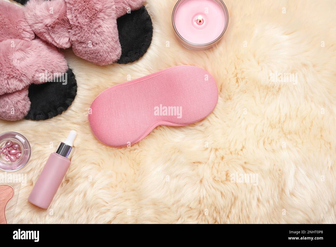Flat lay composition with sleeping mask on faux fur. Space for text Stock Photo - Alamy