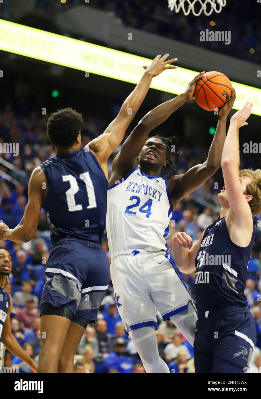LEXINGTON, KY - NOVEMBER 23: Kentucky Wildcats forward Chris Livingston ...