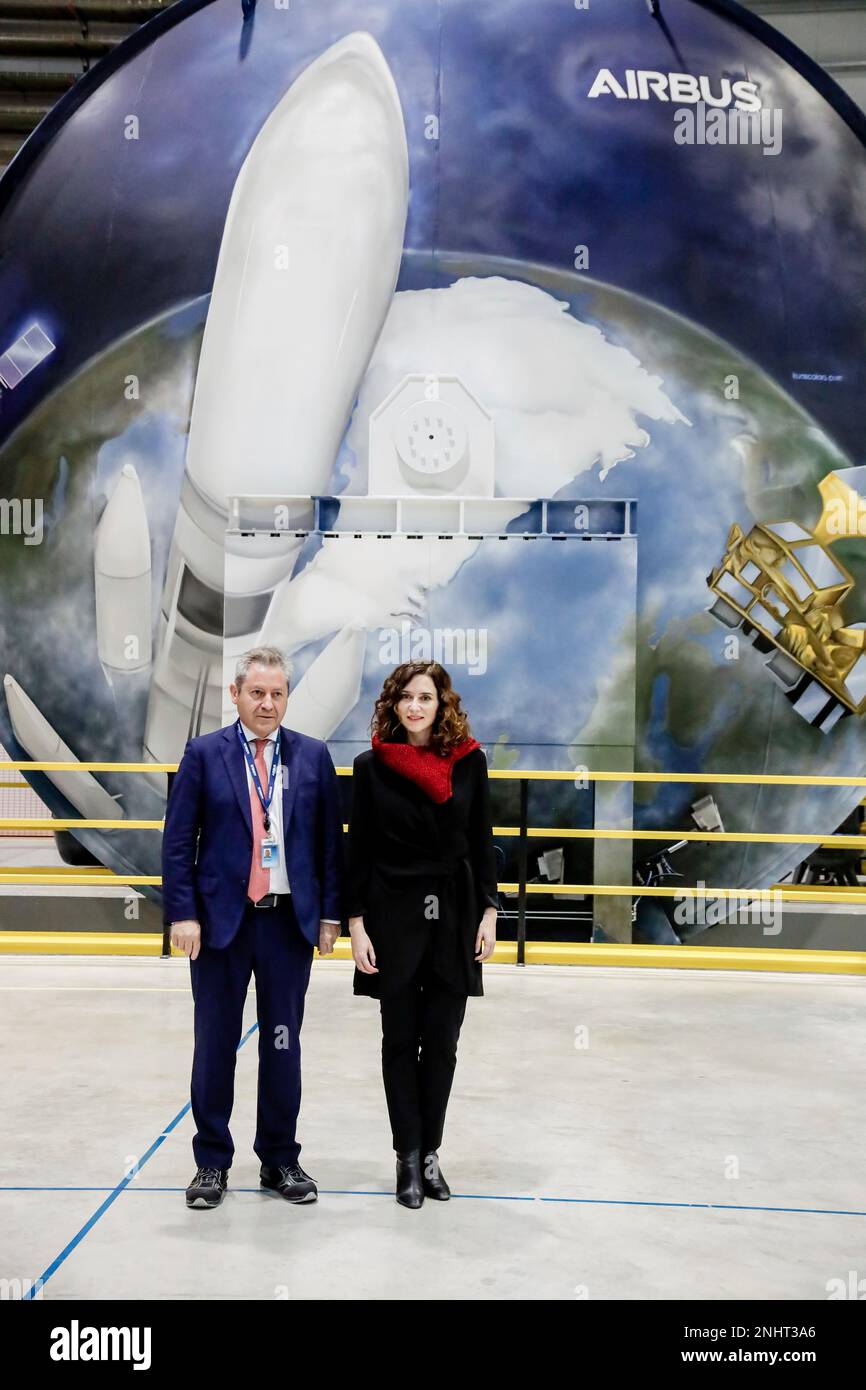 The president of Airbus Spain, Alberto Gutiérrez, and the president of ...