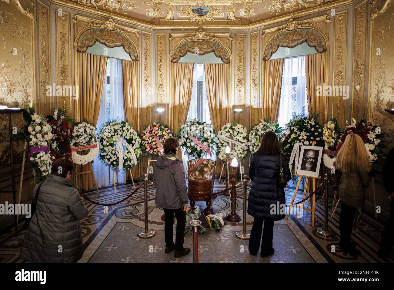 Several people visit the funeral chapel of Cuban singer-songwriter and ...