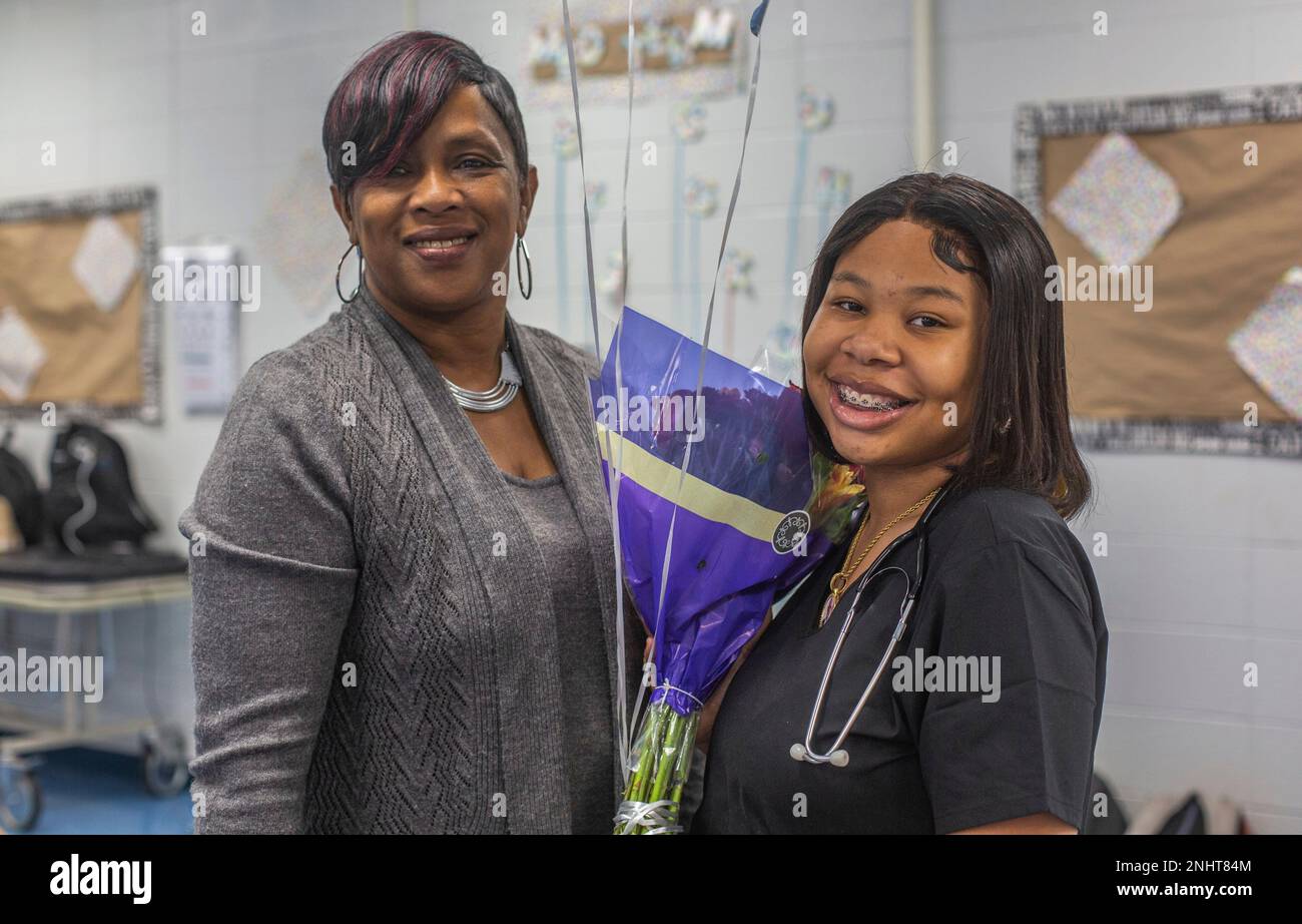 Crestwood High School junior Saravia Wright, right, poses with teacher ...