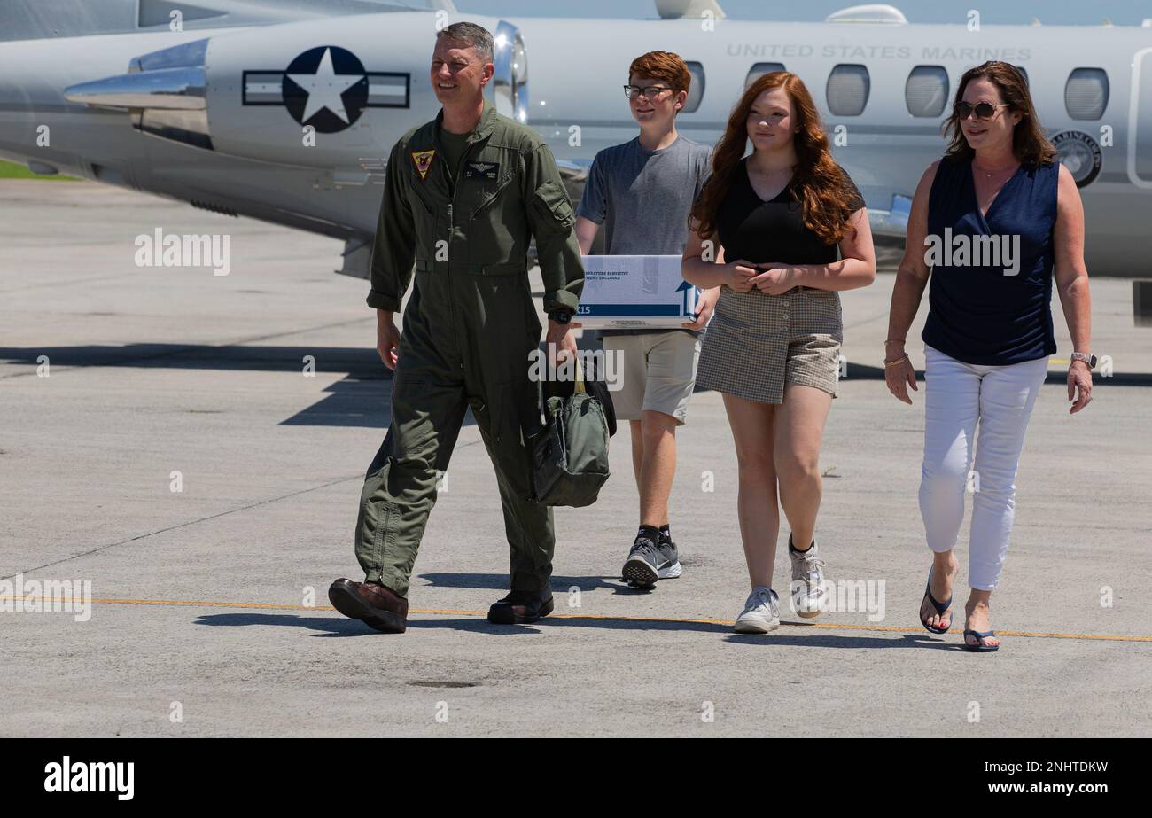 U.S. Marine Corps Col. Mikel Huber, Marine Corps Air Station (MCAS ...