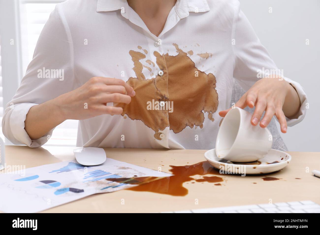 Dirty office desk hi-res stock photography and images - Alamy