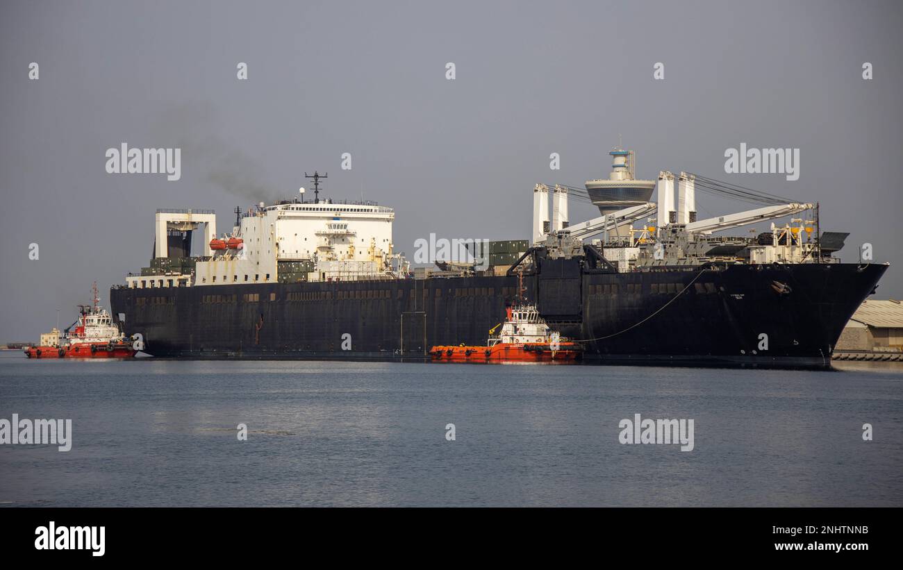 The USNS Seay (T-AKR-302) pulls into the port at Yanbu Commercial Port ...