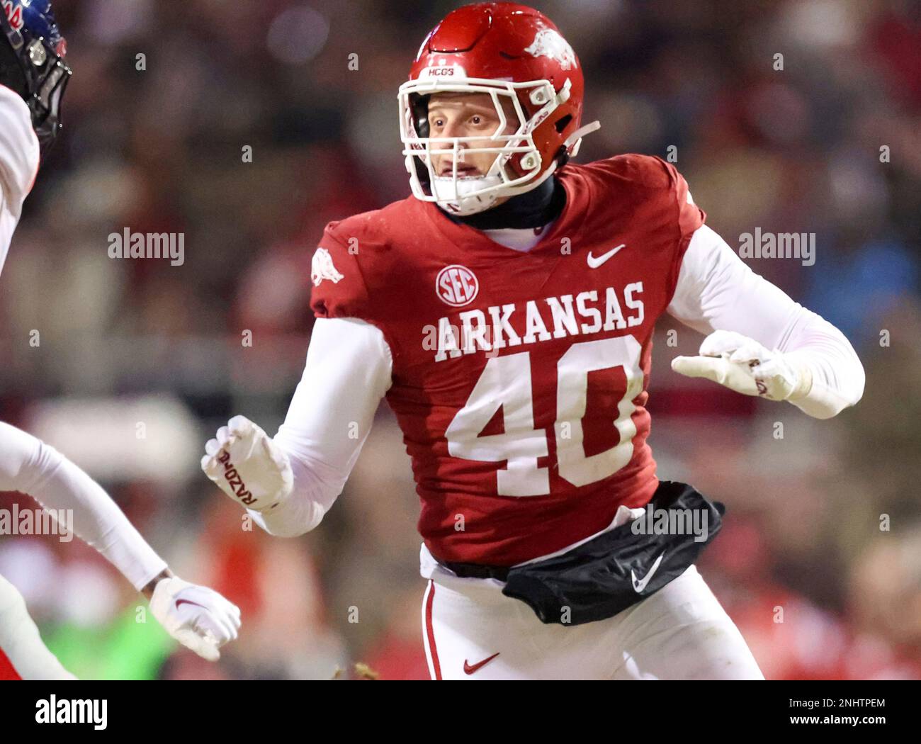 November 19, 2022: Arkansas defensive end Landon Jackson #40 works his ...