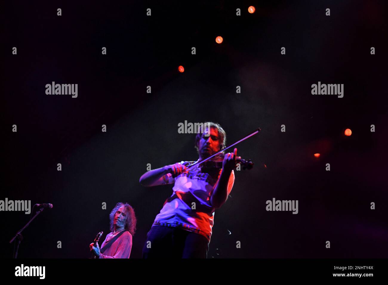 The musician Robe Iniesta performs in his last concert, at the WiZink ...