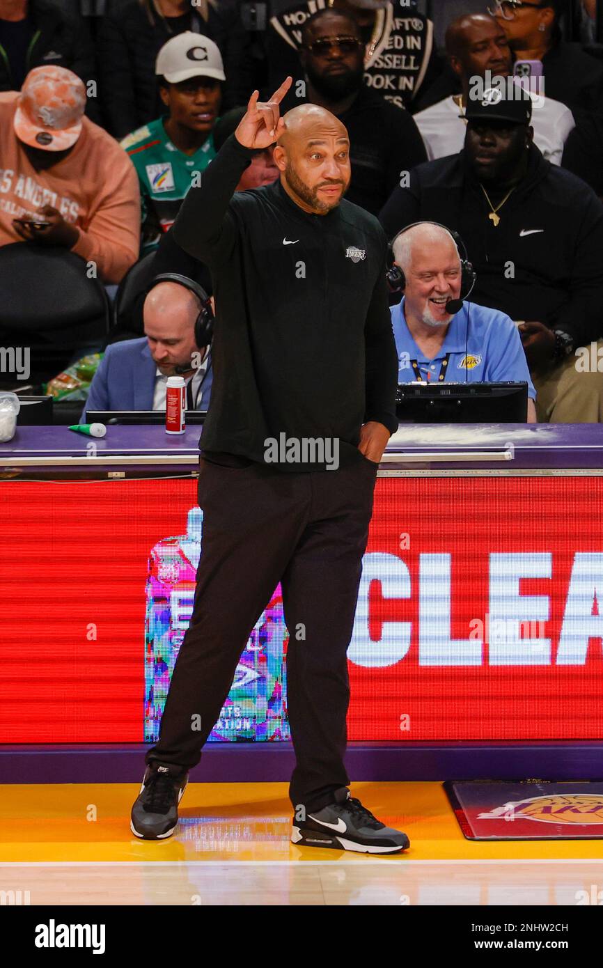 Los Angeles Lakers head coach Darvin Ham directs during an NBA ...