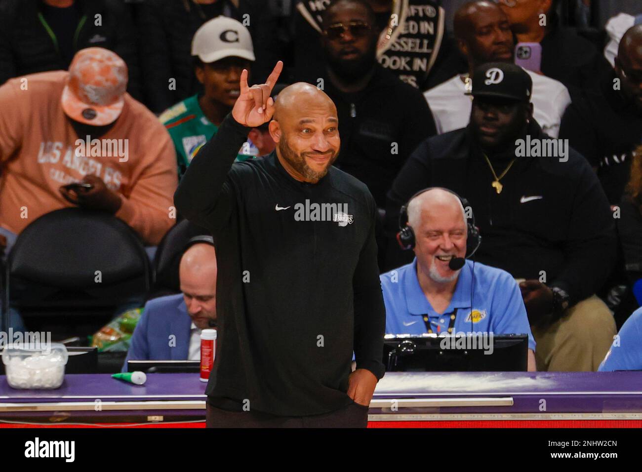 Los Angeles Lakers head coach Darvin Ham directs during an NBA ...
