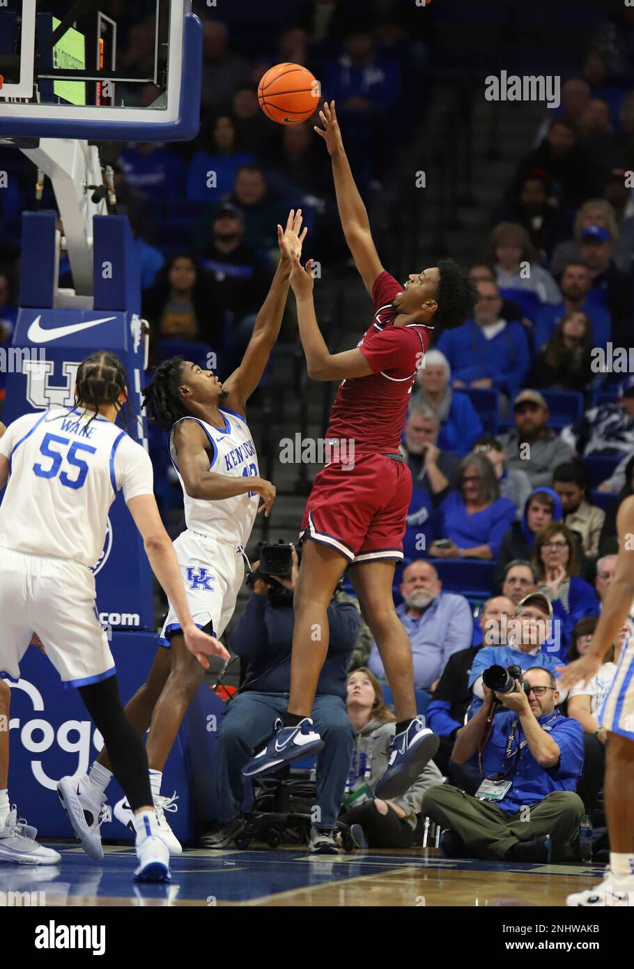 LEXINGTON, KY - NOVEMBER 17: South Carolina State Bulldogs forward ...