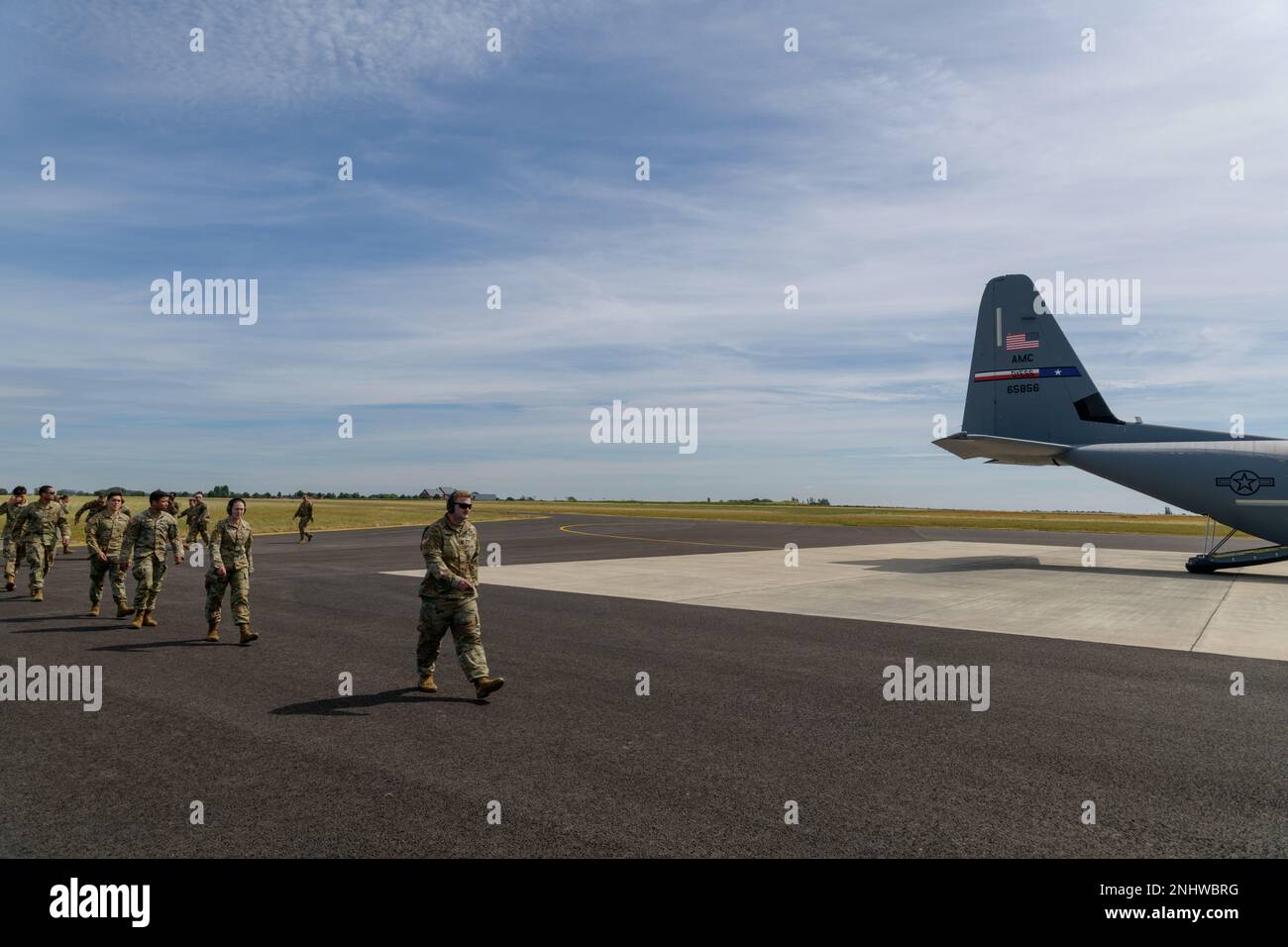 U.S. Airmen assigned to the 424th Air Base Squadron and Soldiers with ...