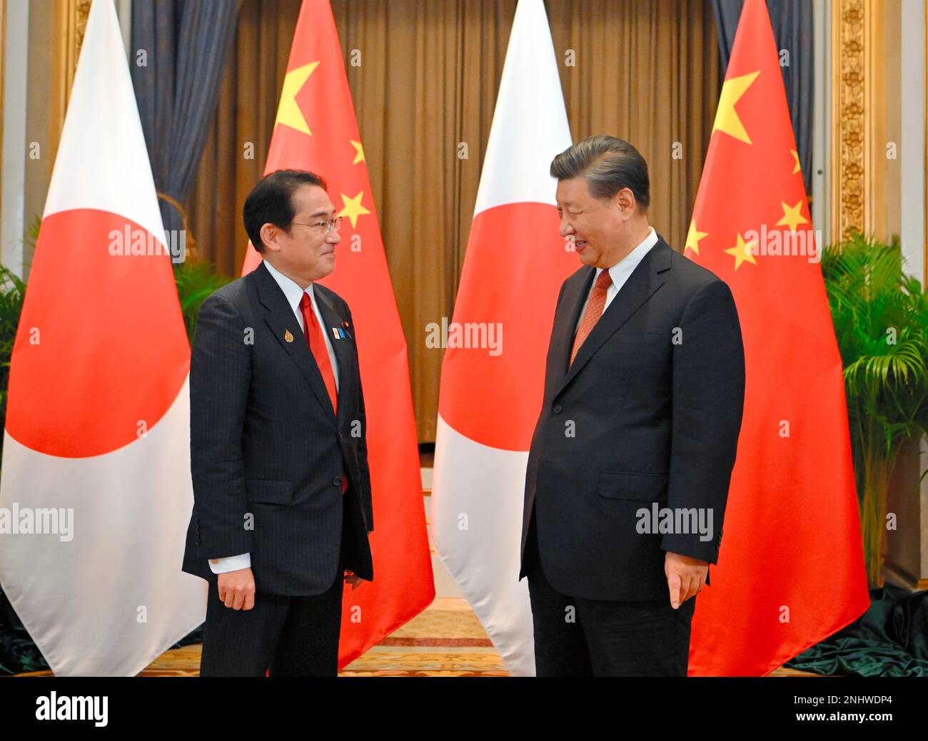 Chinas President Xi Jinping R And Japans Prime Minister Fumio