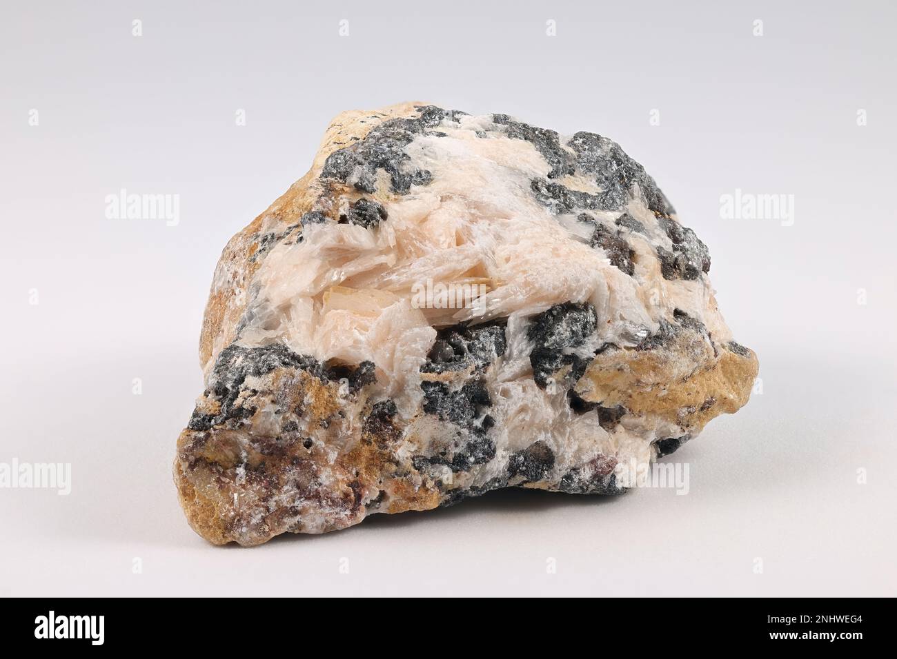 Cerussite, known also as lead carbonate or white lead (PbCO3), is an ...