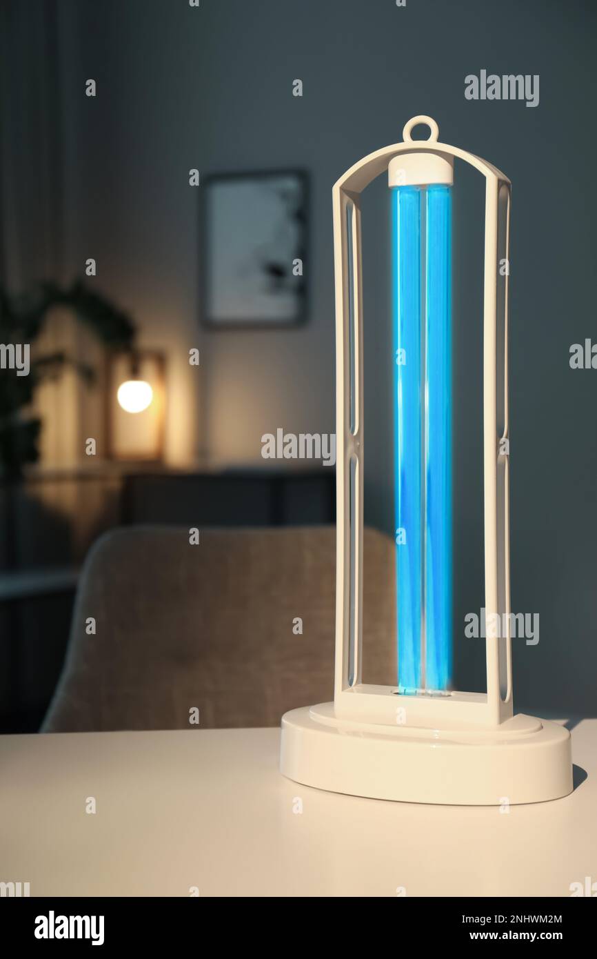 Uv lamp sterilisation hi-res stock photography and images - Alamy