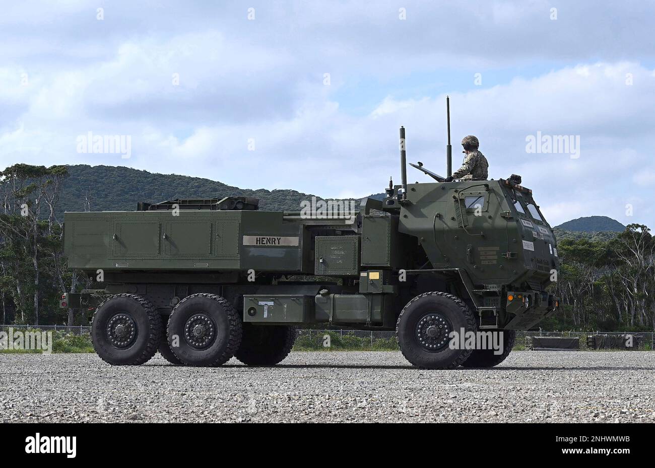 U.S. Army opens the M142 High Mobility Artillery Rocket System, HIMARS ...