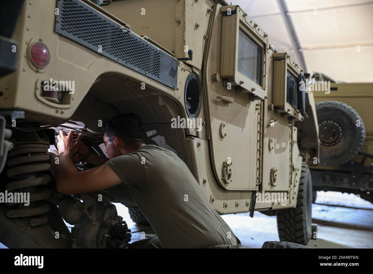 A U.S. Army mechanic with the 3rd Armored Brigade Combat Team, 4th ...