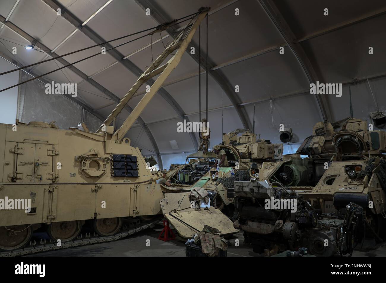 U.S. Army mechanics assigned to Bravo Troop, 4th Squadron, 10th Cavalry ...