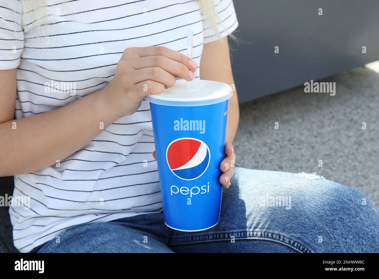 Cup pepsi cola straw hi-res stock photography and images - Alamy