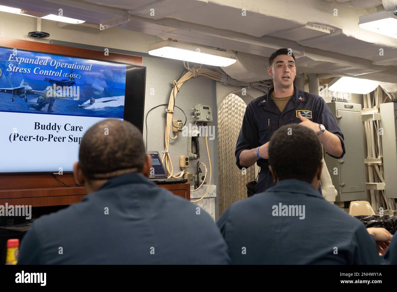 220803-N-IL330-1001 PHILIPPINE SEA (Aug. 3, 2022) – Aviation ...