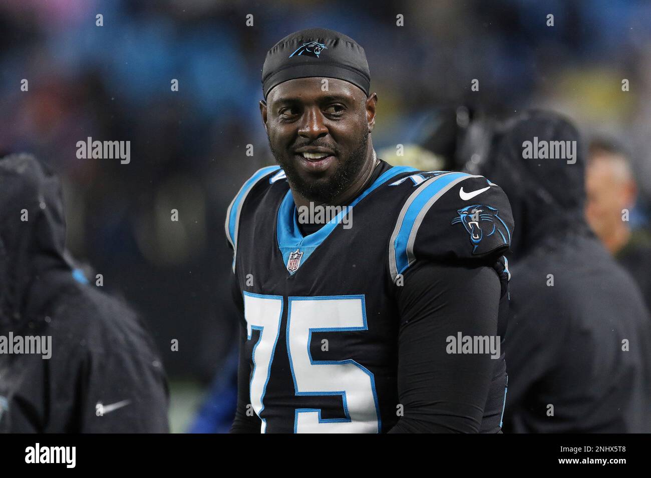 CHARLOTTE, NC - NOVEMBER 10: Carolina Panthers tackle Cameron Erving ...