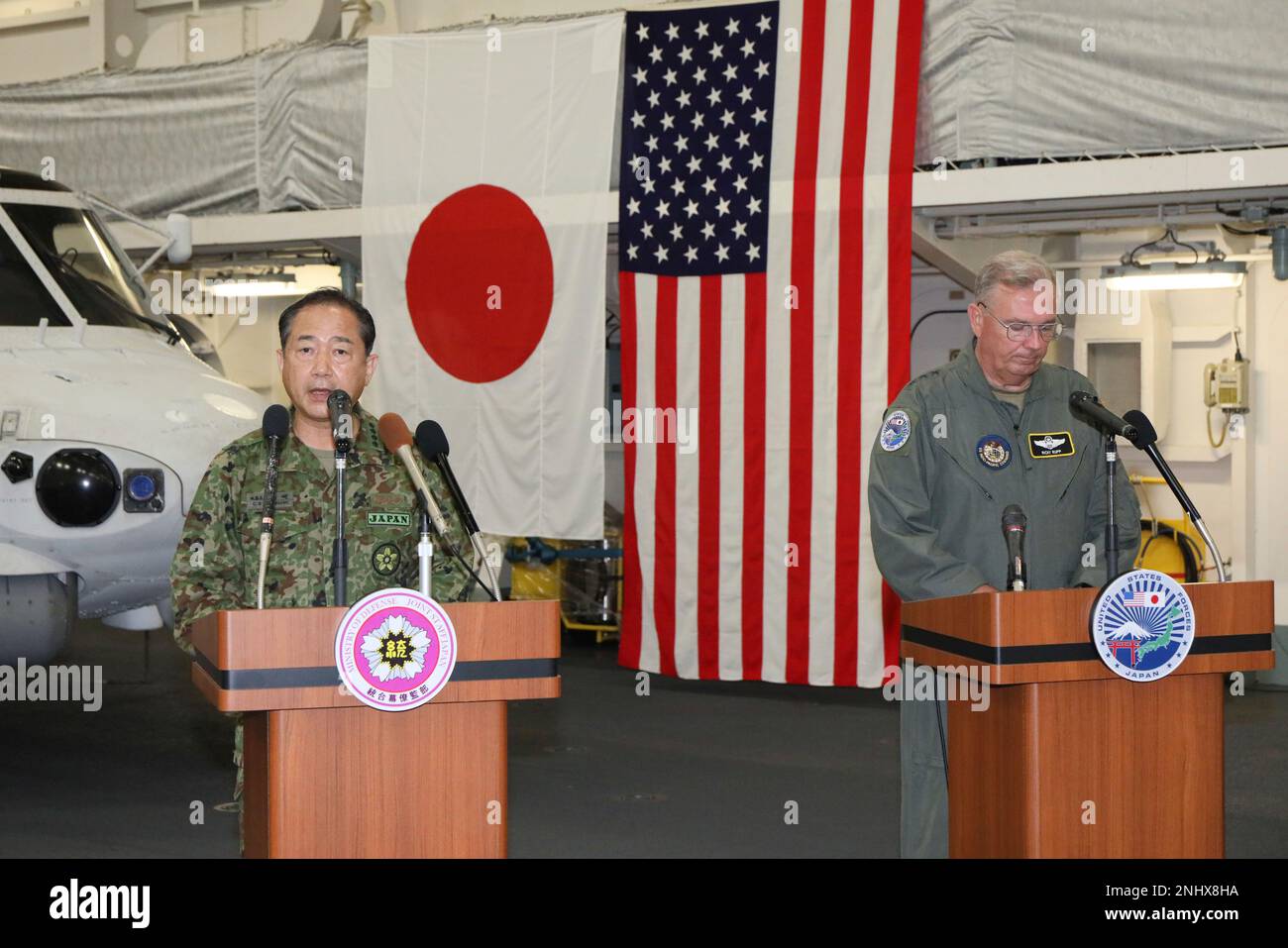 Koji Yamazaki (L) Japan Chief of Staff, Joint Staff Gen. and Ricky N ...