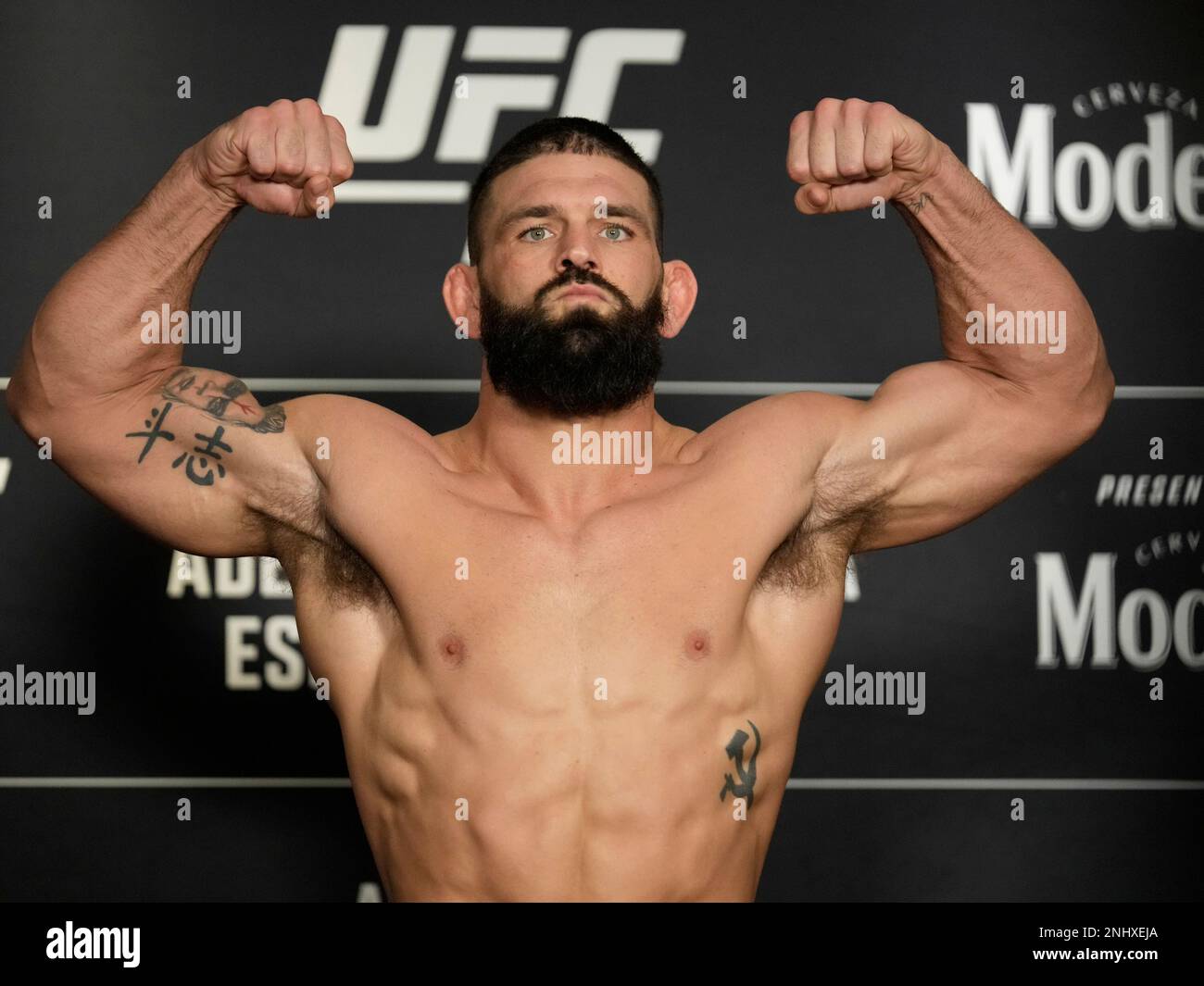 NEW YORK CITY, NY - NOVEMBER 11: Andre Petroski steps on the scale for ...