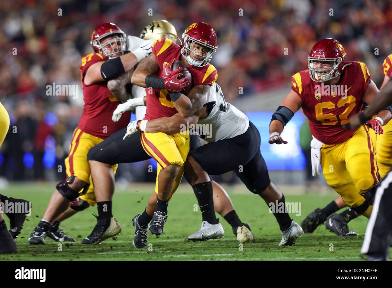 LOS ANGELES, CA - NOVEMBER 11: USC Trojans running back Austin Jones (6 ...