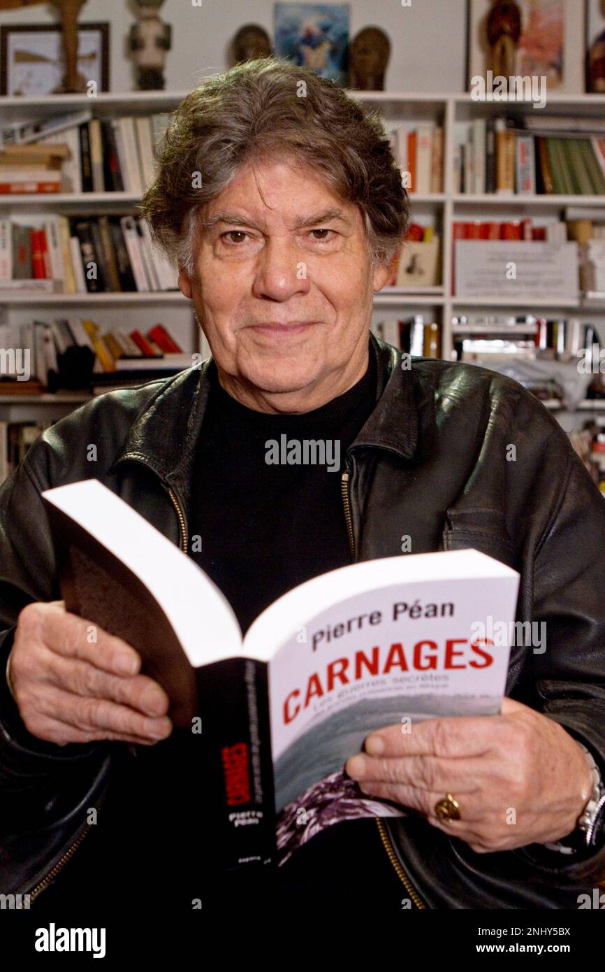 PIERRE PEAN FRENCH INVESTIGATIVE JOURNALIST AT HOME Stock Photo - Alamy