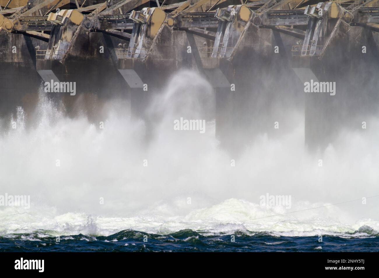 John Day Lock & Dam is located 216 miles upriver from the mouth of the ...
