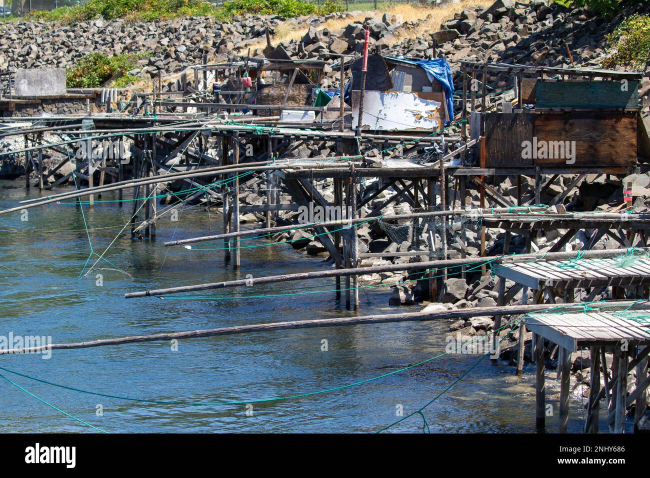 John Day Lock & Dam is located 216 miles upriver from the mouth of the ...