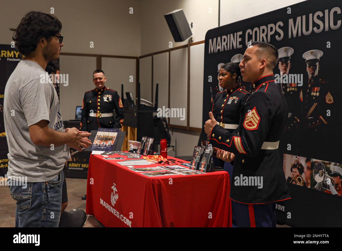 Marine musician enlistment option program hi-res stock photography and ...