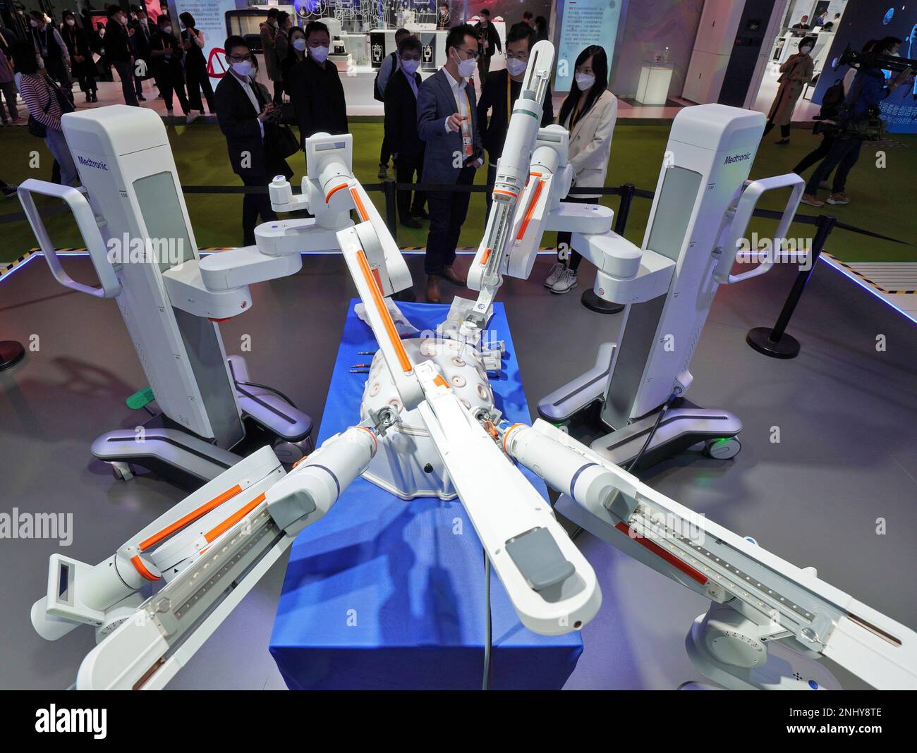 Medtronic's Hugo RAS surgical robots demonstrate their capabilities at ...