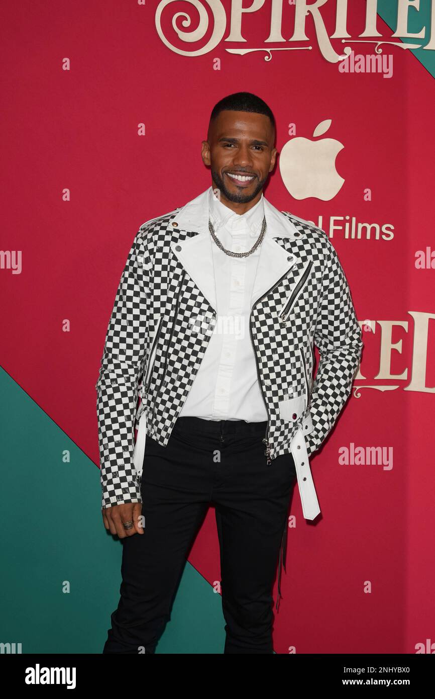 Photo by: John Nacion/STAR MAX/IPx 2022 11/7/22 Eric West at Apple ...