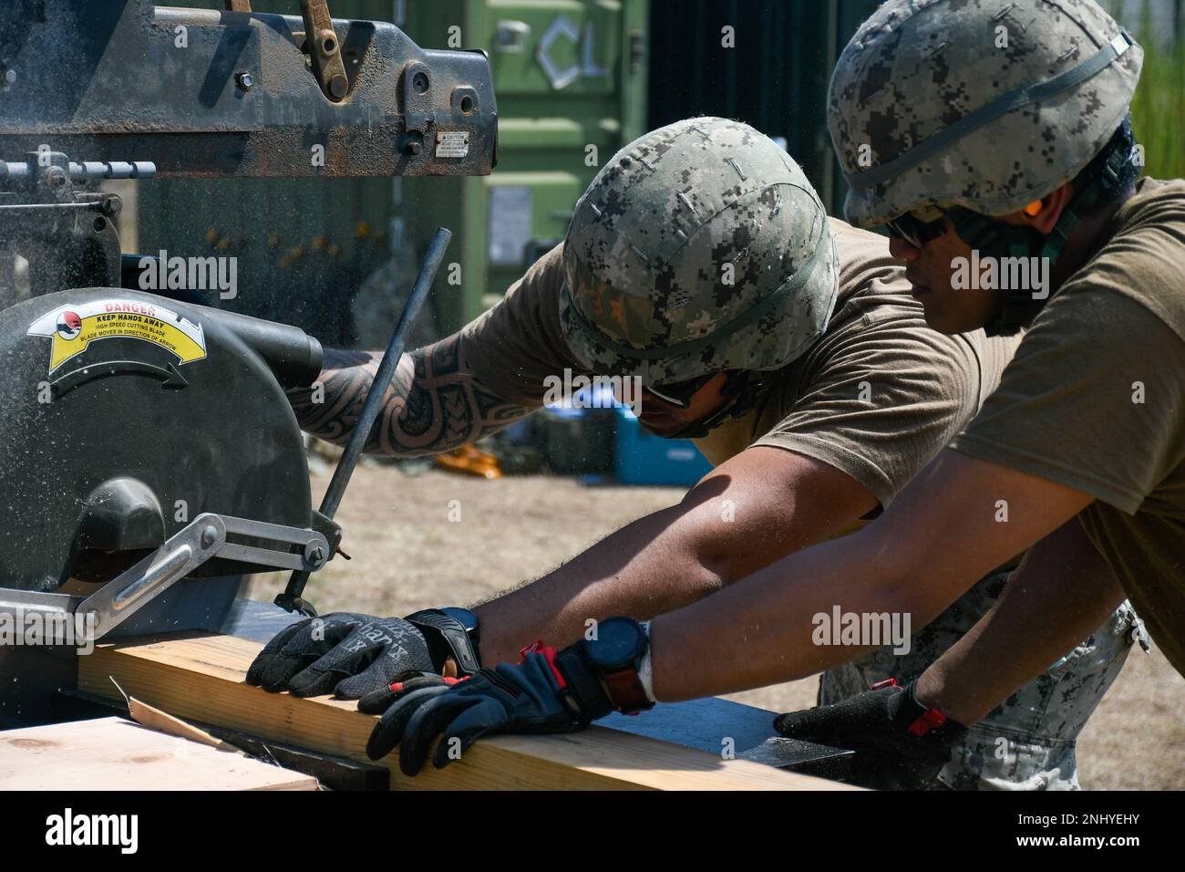 PORT HUENEME, Calif. (Aug. 3, 2022) Builder 1st Class Cleve Waiwaiole ...