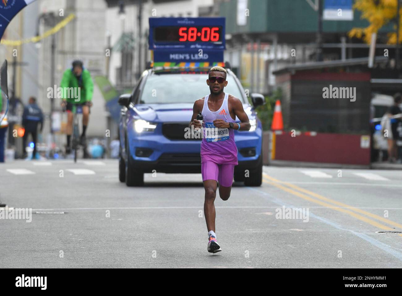 Photo by: NDZ/STAR MAX/IPx 2022 11/6/22 Men's elite runner Daniel do ...