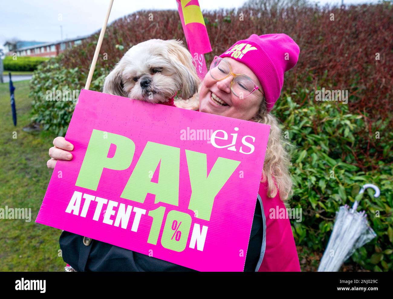 Teachers from the Educational Institute of Scotland (EIS) union on the ...