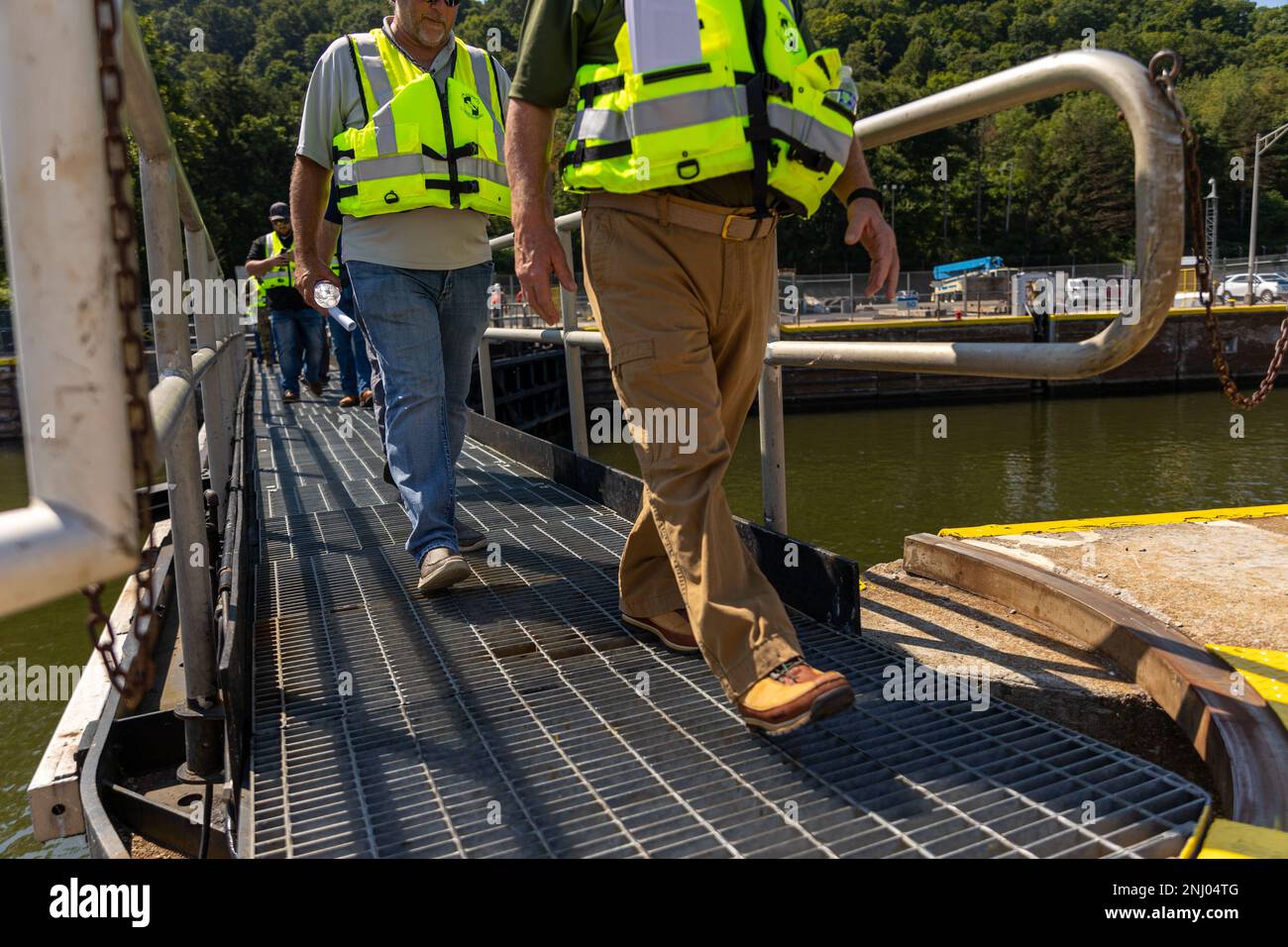 Miter gate hi-res stock photography and images - Alamy