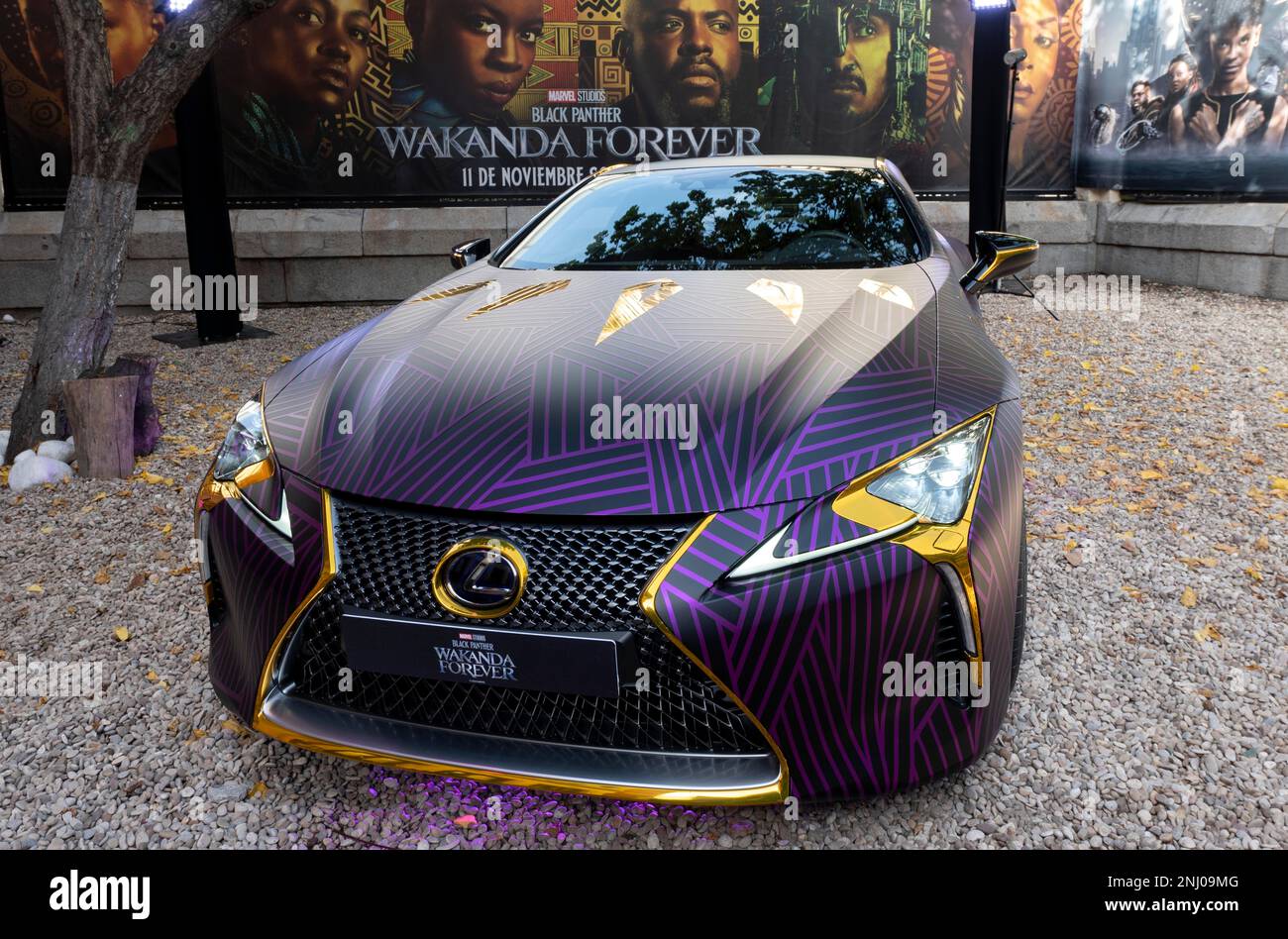 Presentation of the Lexus 450e in the campaign of the Marvel movie ...